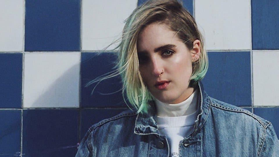Shura Wows MPLS Crowd With Dreamy Pop Songs
