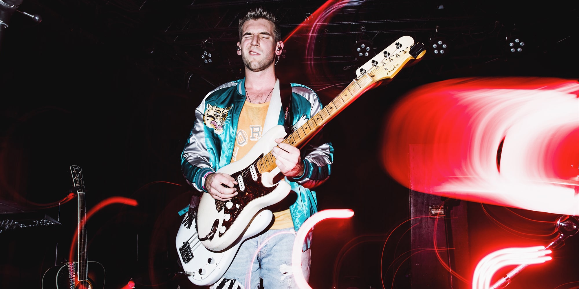 Max Frost Headlines the Entry