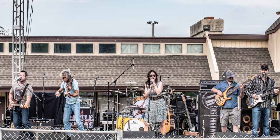 Little Texas plays to rave reviews on Family Night at Buck Hill