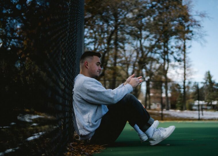 Caleb Dee Opens Doors in "Closet Space"