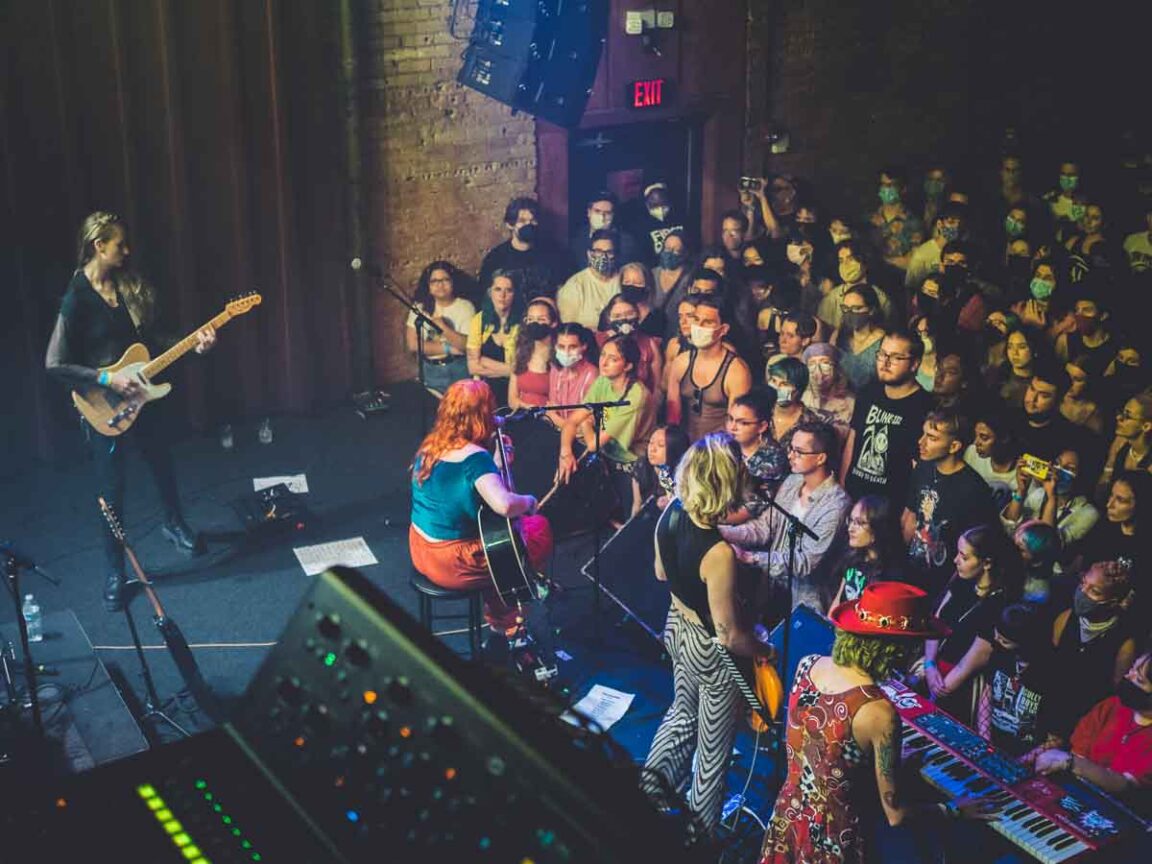 Gully Boys & VIAL Light Up a Sold-Out Fine Line