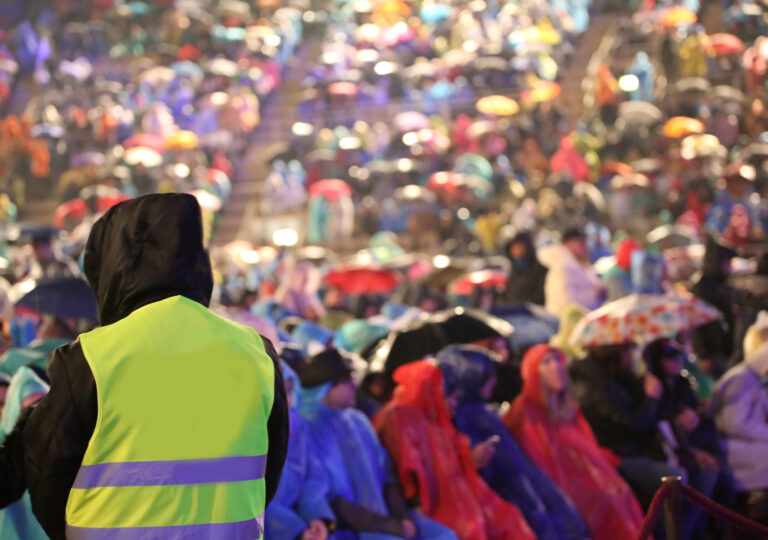 Flash Flood Strikes The Minnesota State Fair as Attendees run for Cover ...