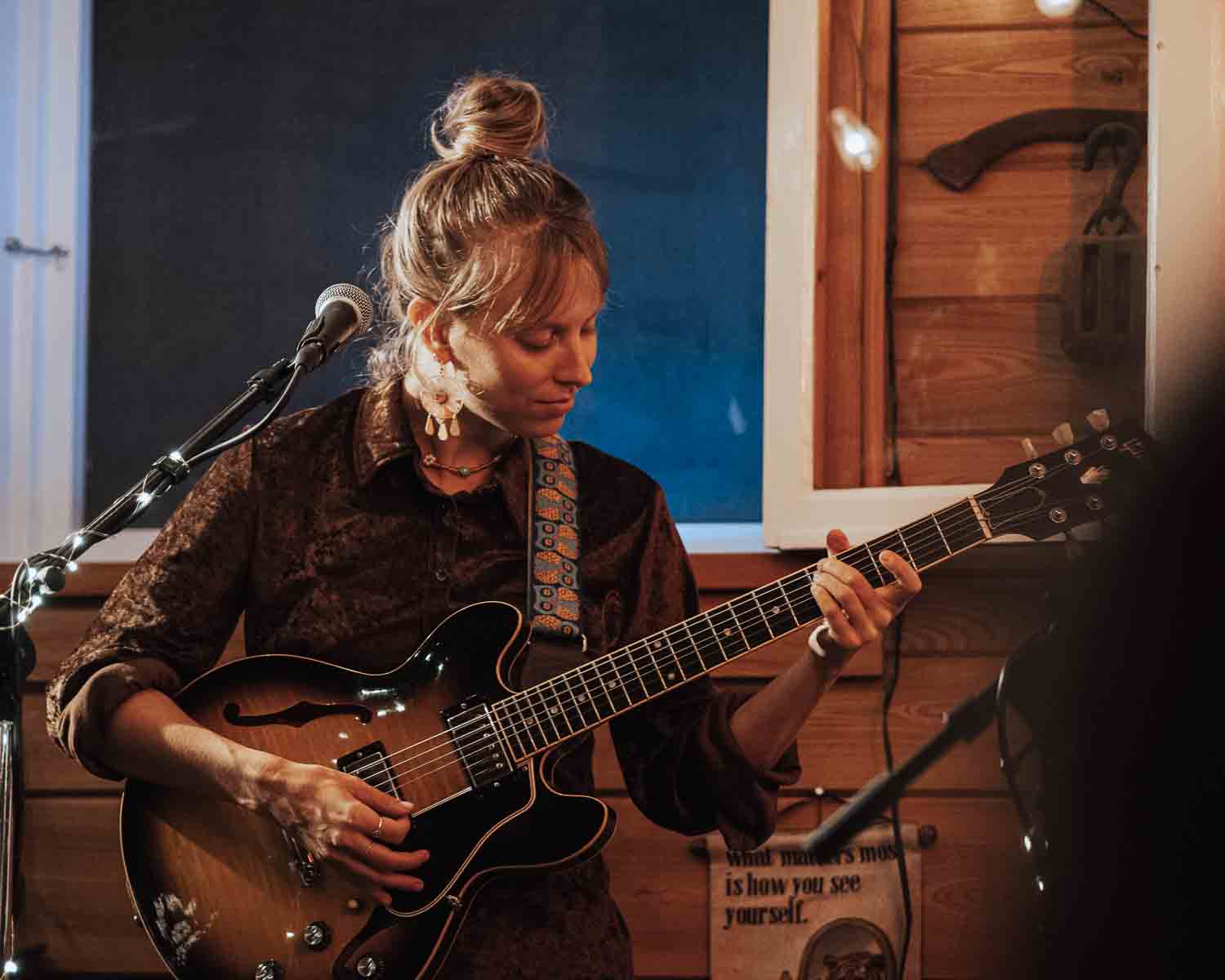 Humbird Narrates a Magical Night at Rieder Homestead