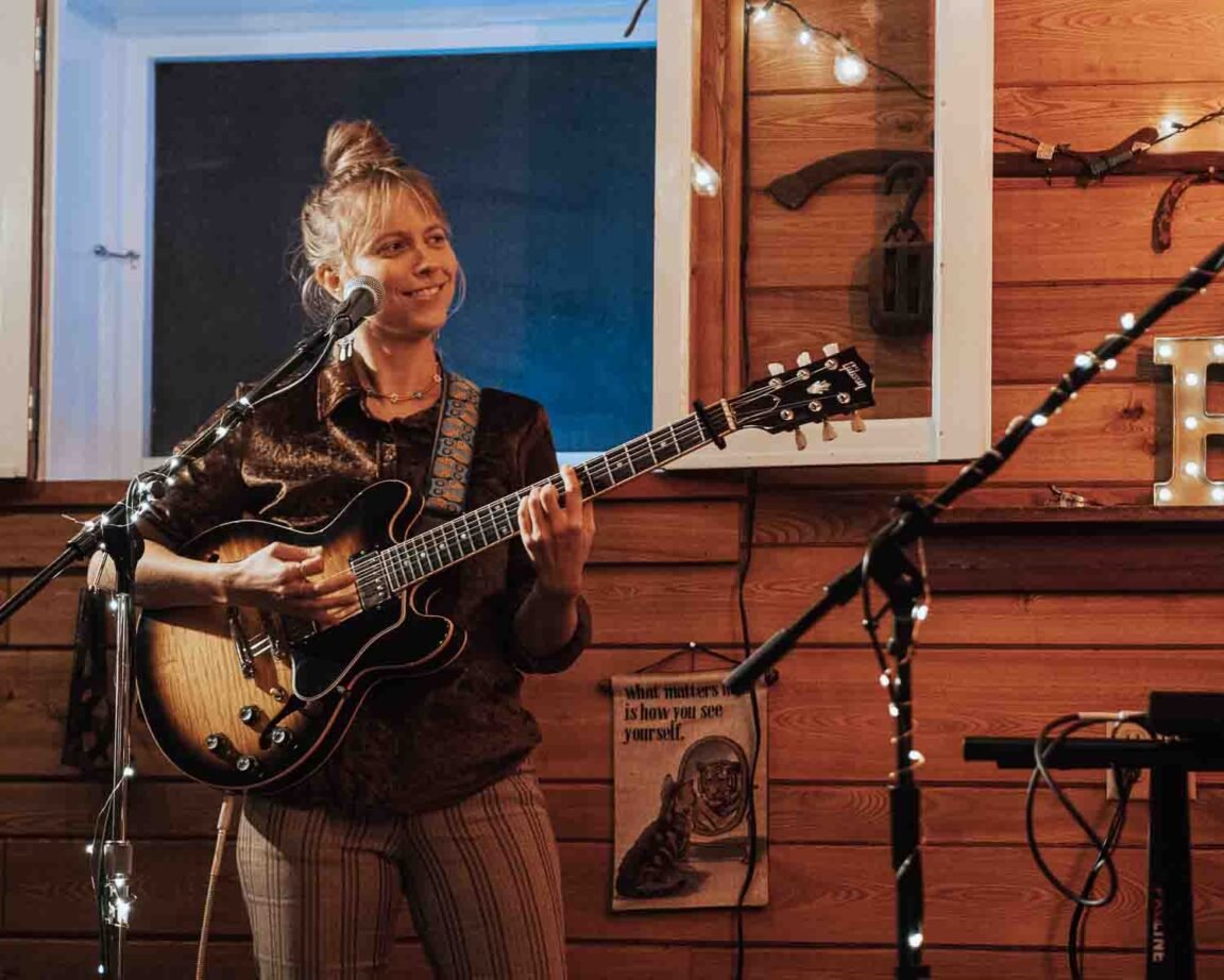 Humbird Narrates a Magical Night at Rieder Homestead