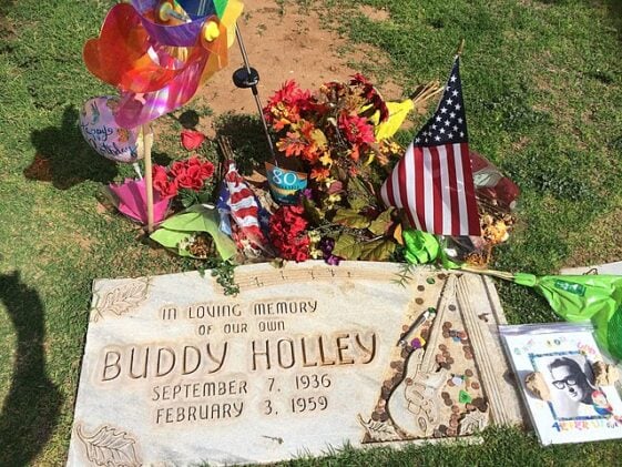 How Did Buddy Holly Die?: The Life and Death of a Music Legend