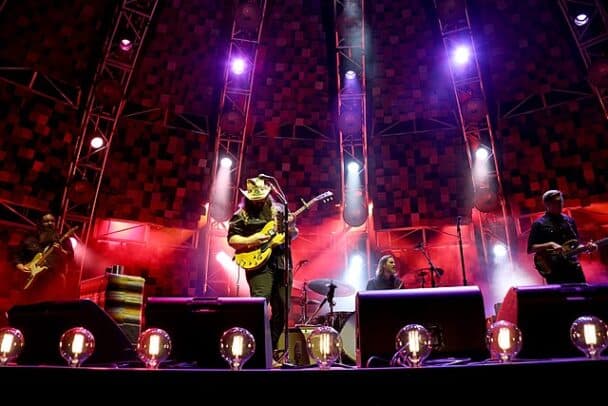 11 Fun Chris Stapleton Facts About Country Music Superstar