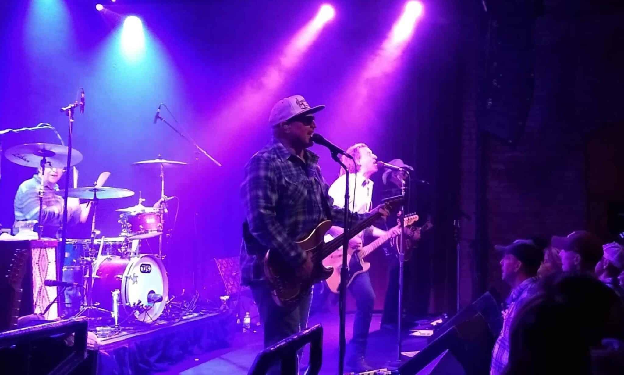 Roger Clyne and the Peacemakers Bring Arizona Heat to the Fine Line