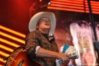 Alan Jackson Biography: His Struggles with Illness and More