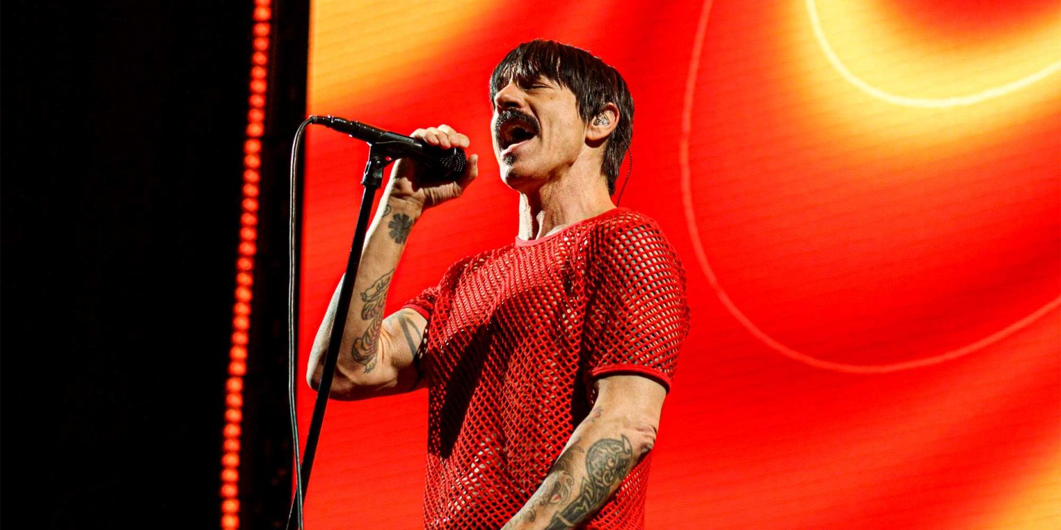 12 Essential Patsy Cline Facts You'll be "Crazy" About