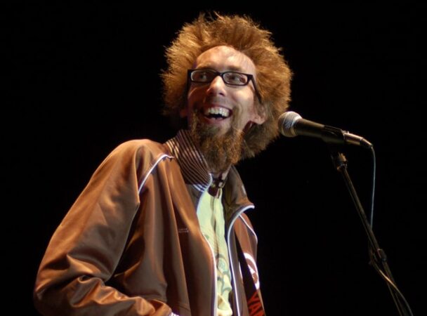 19 Famous Singers Who Are Christian: Some Names Might Surprise You