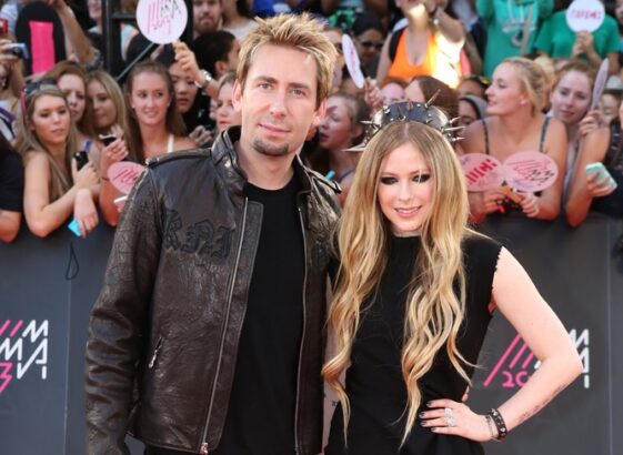 16 Crazy Avril Lavigne Facts: How She Was Discovered, Her Heritage, and ...