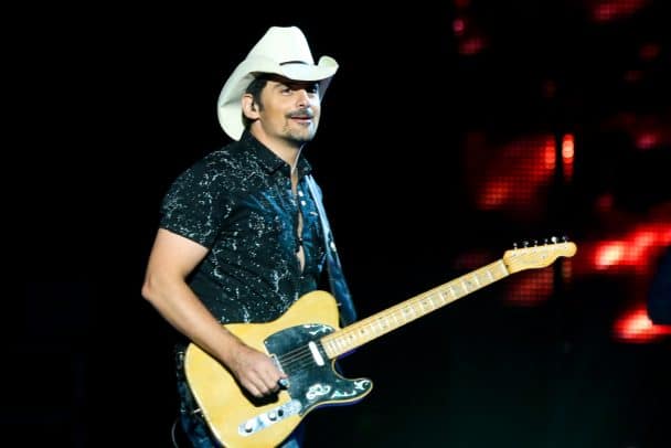 36 Shortest Country Artists