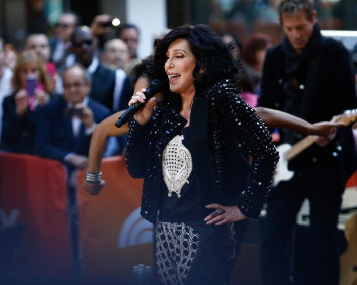 22 Musicians Who Got Plastic Surgery: Their Crazy Stories