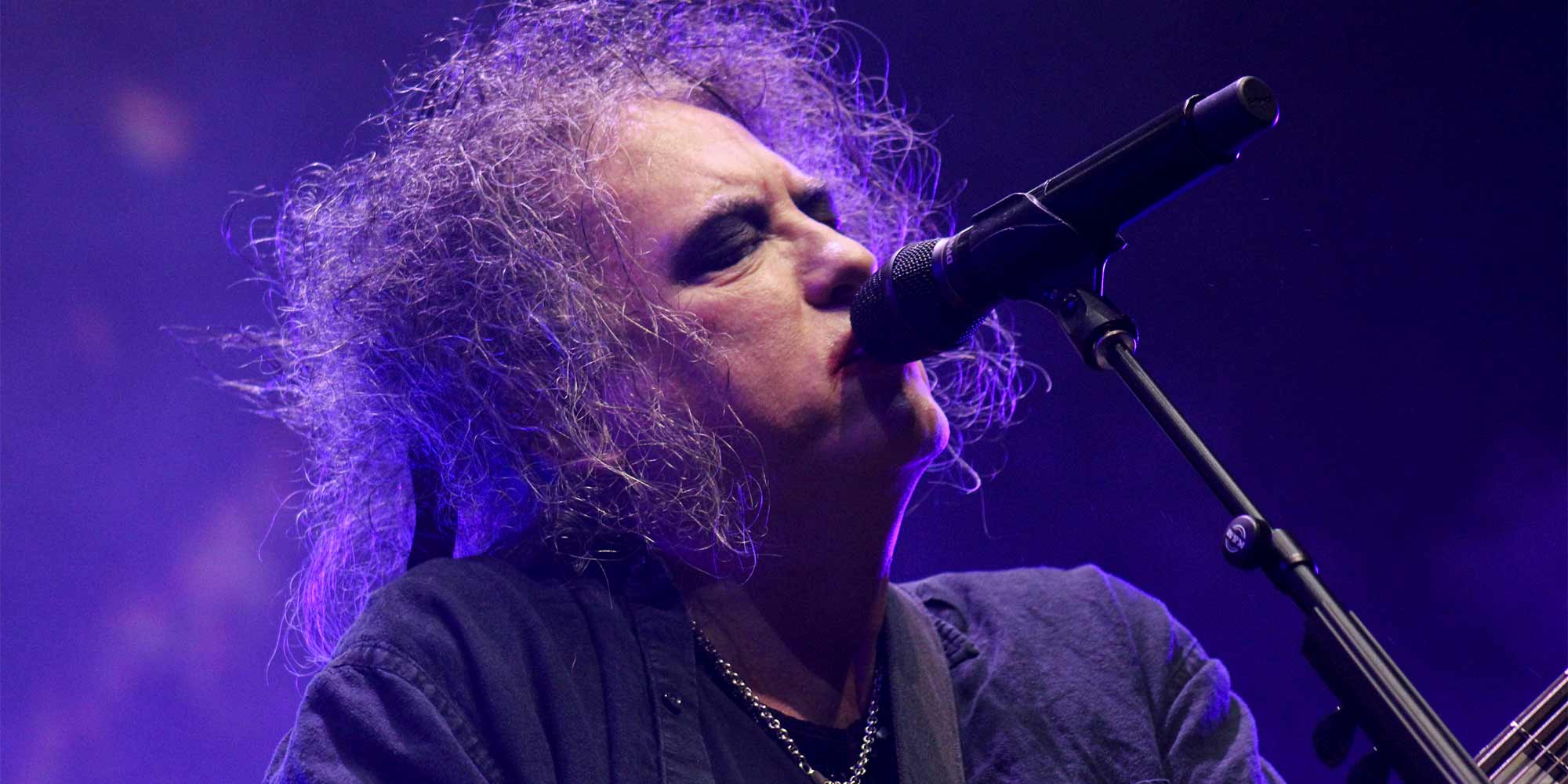 The Cure Captivates in Saint Paul