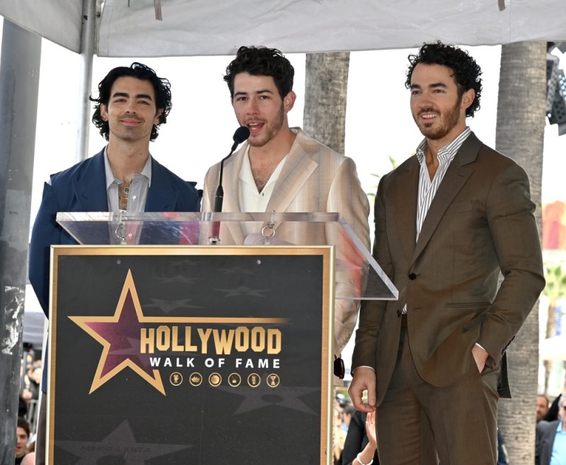 18 Best Sibling Bands