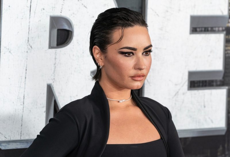 35 Celebrities Who Have Depression: Their Brave Fight