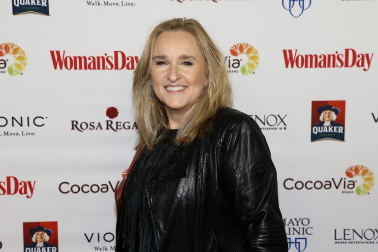 20 Singers Diagnosed with Cancer