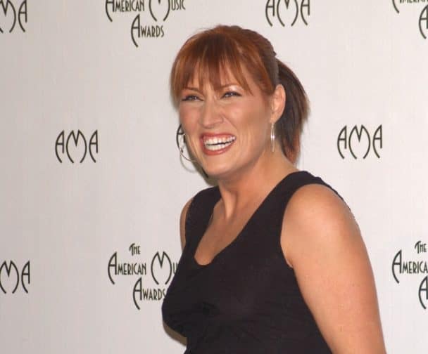 20 Singers Diagnosed with Cancer