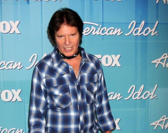 25 Oldest Singers (Still Alive in 2023)