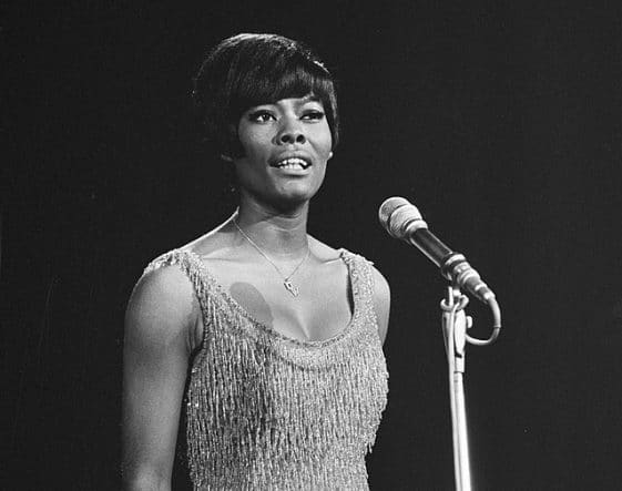 26 Oldest Musicians (Still Alive in 2023)