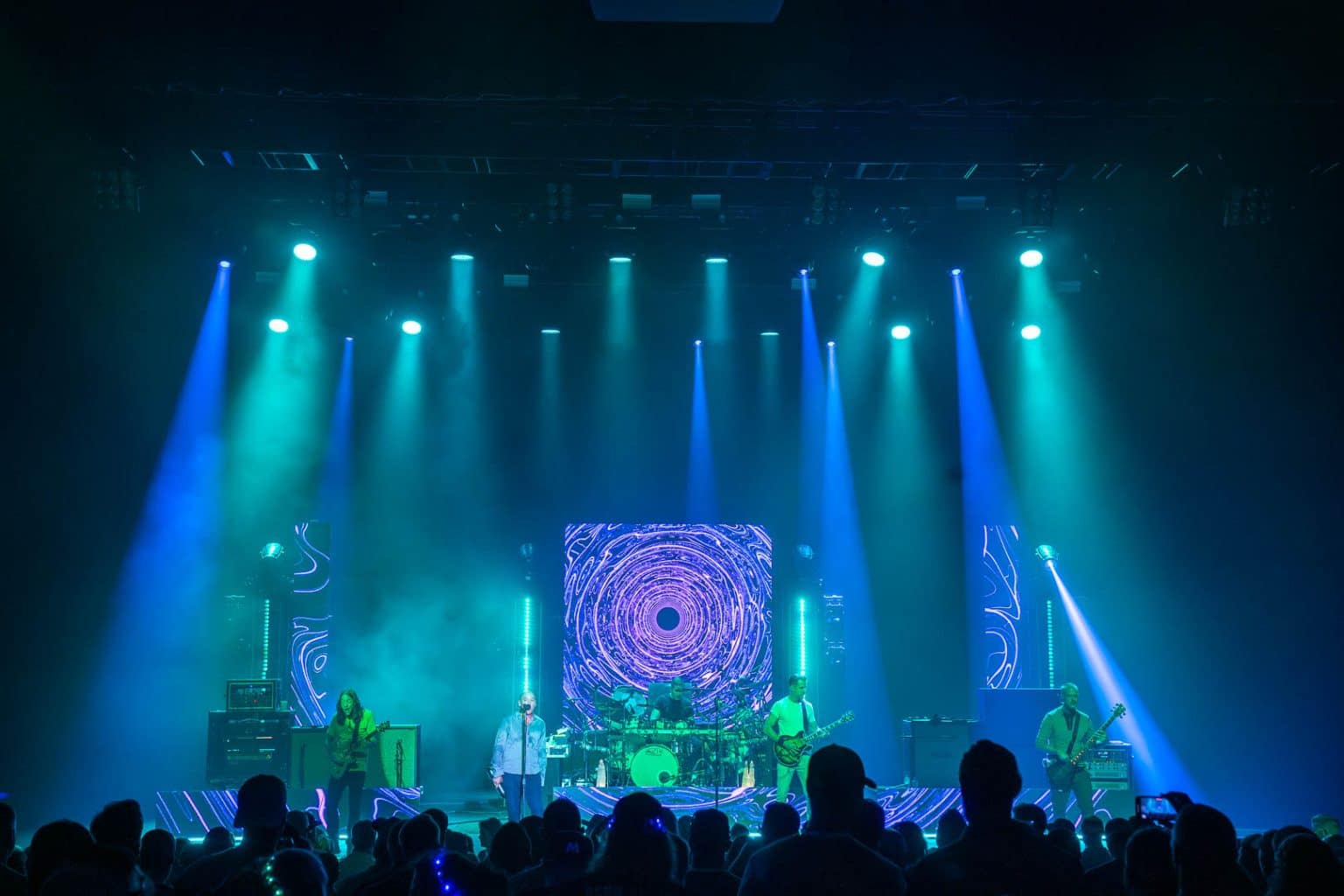 311 Fans Hit the Jackpot at Mystic Lake Showroom