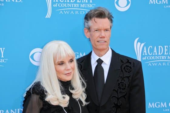 The 17 Best Male Country Singers of All Time: A Definitive List