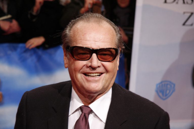 66 Famous Celebrities Who Are Atheists