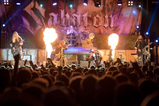 26 Musicians Who Are Taller Than You Expected